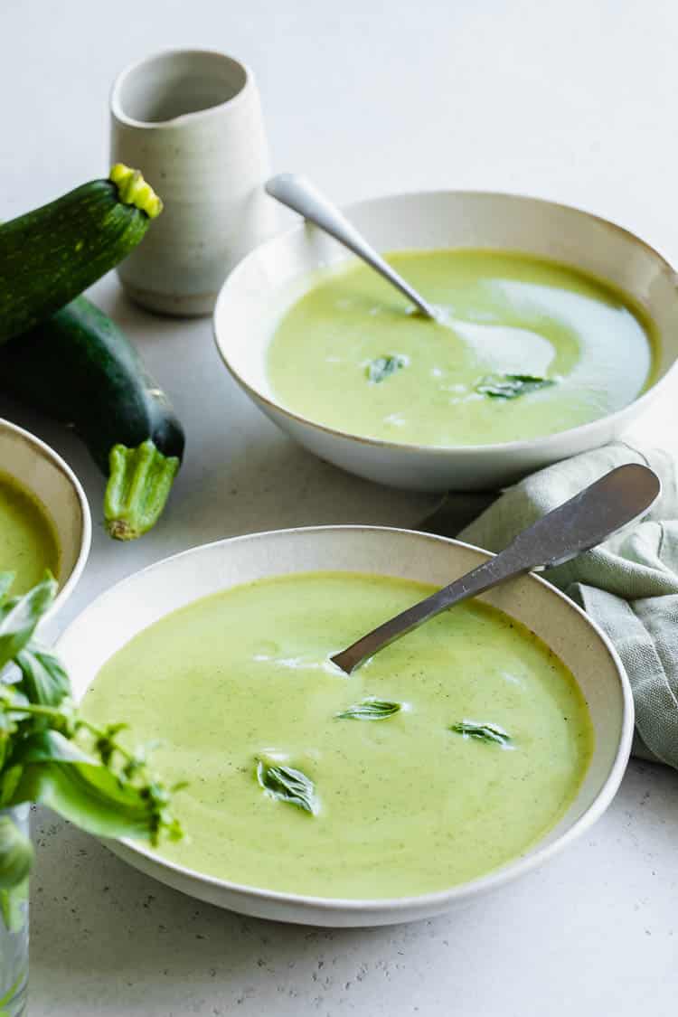 Velouté de courgette au Thermomix • Yummix